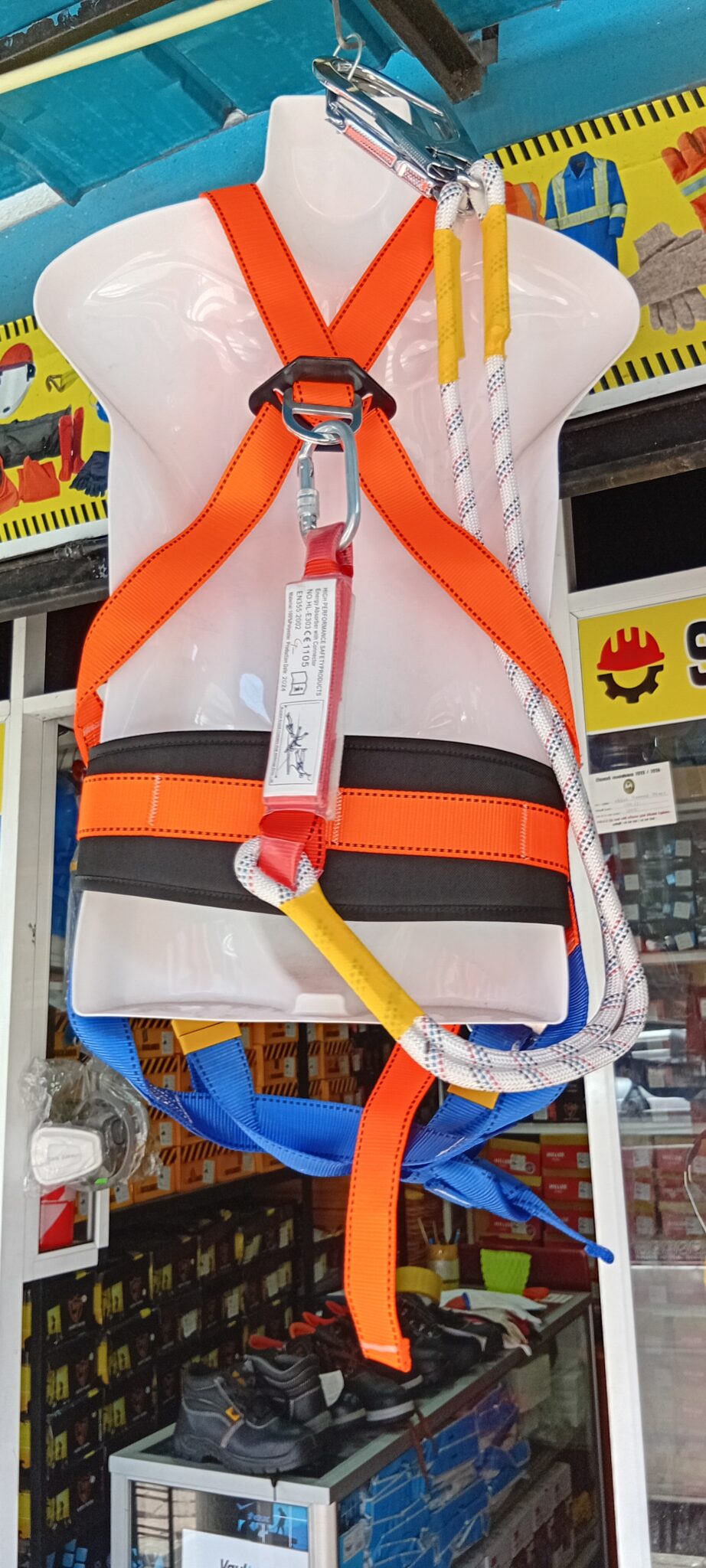 GT FULL BODY HARNESS WITH BACK SUPPORT ‣ safetycare.lk